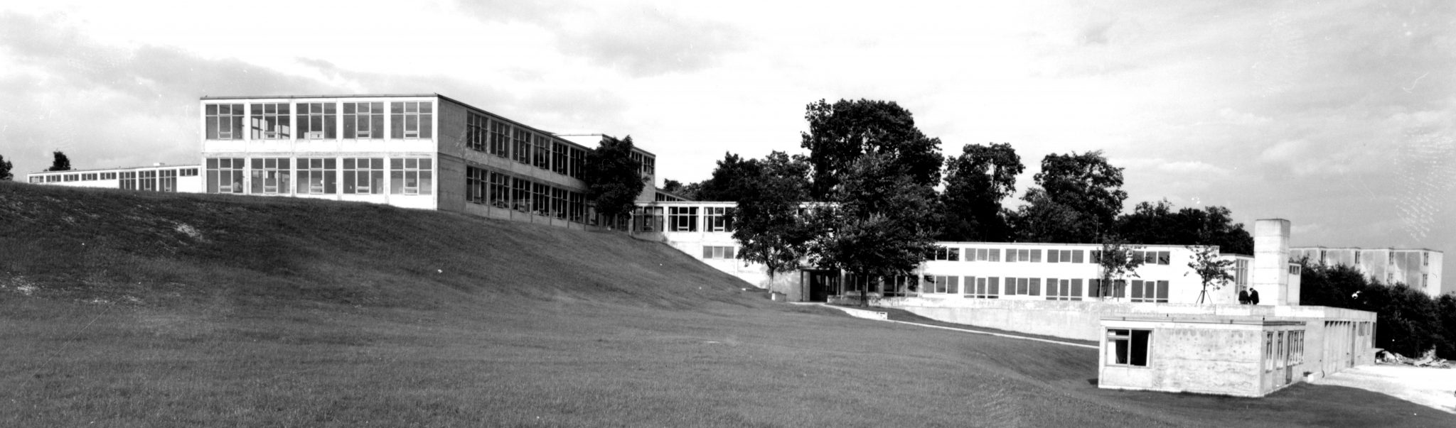 Building of the HfG Ulm, 1955. Photo: Ernst Hahn. © HfG-Archiv / Museum ...